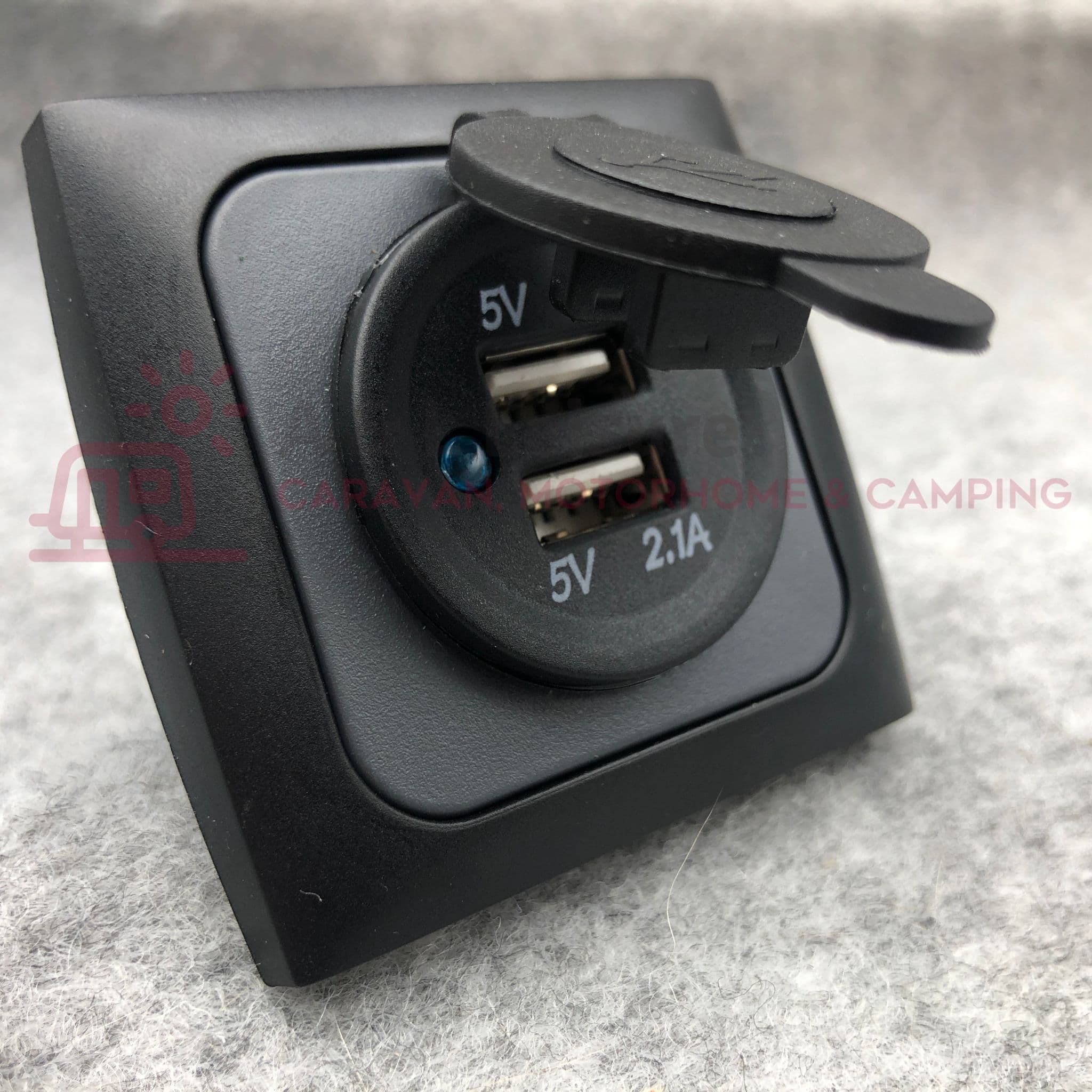 CBE C-Line Twin USB Socket & Faceplate - CS Black Range